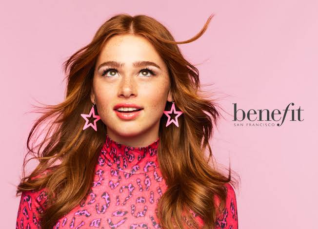 Benefit Cosmetics – The Gloss Glow